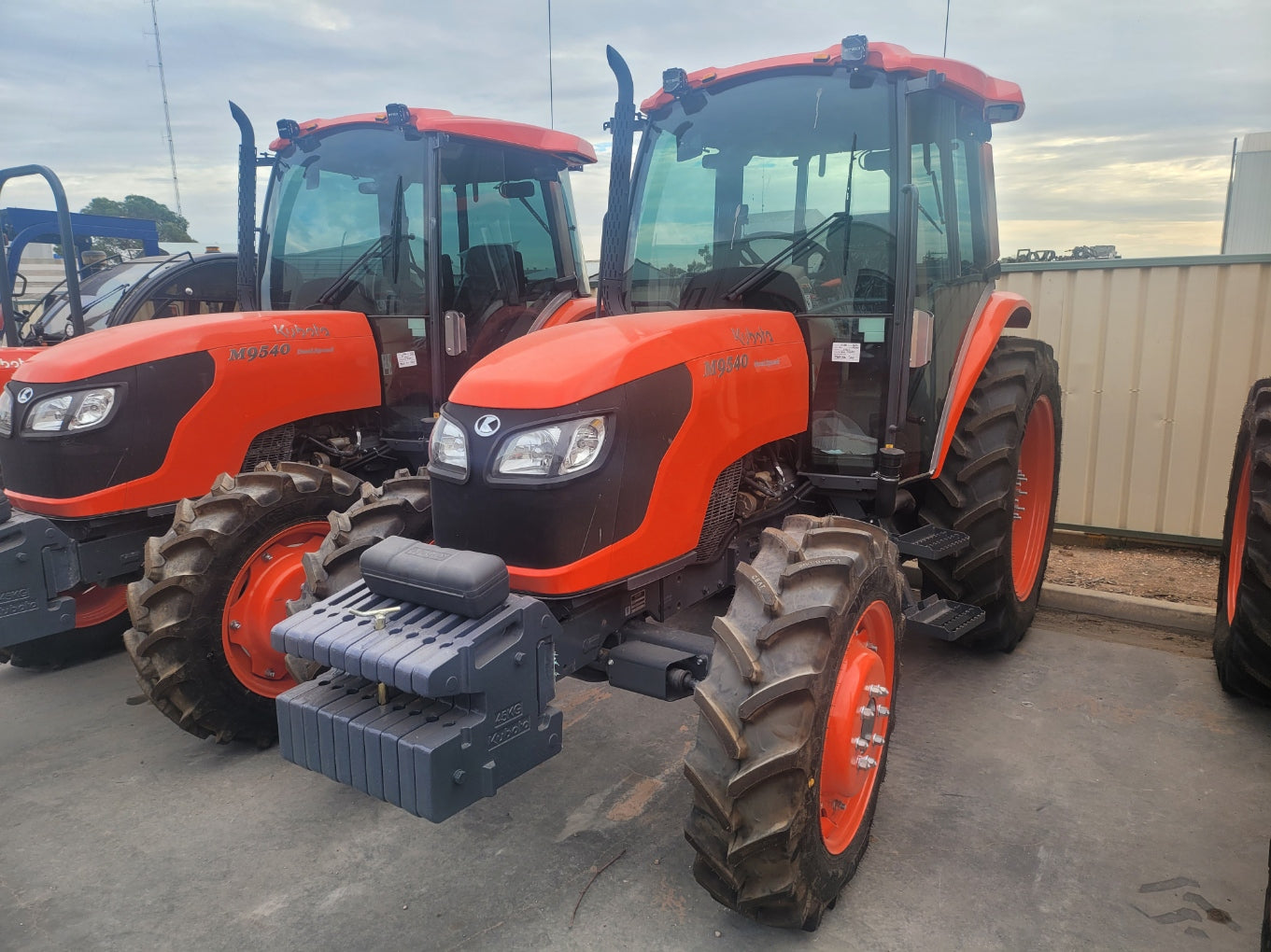 Kubota M9540 4WD Cab Tractor For Hire – Growers Services Hire