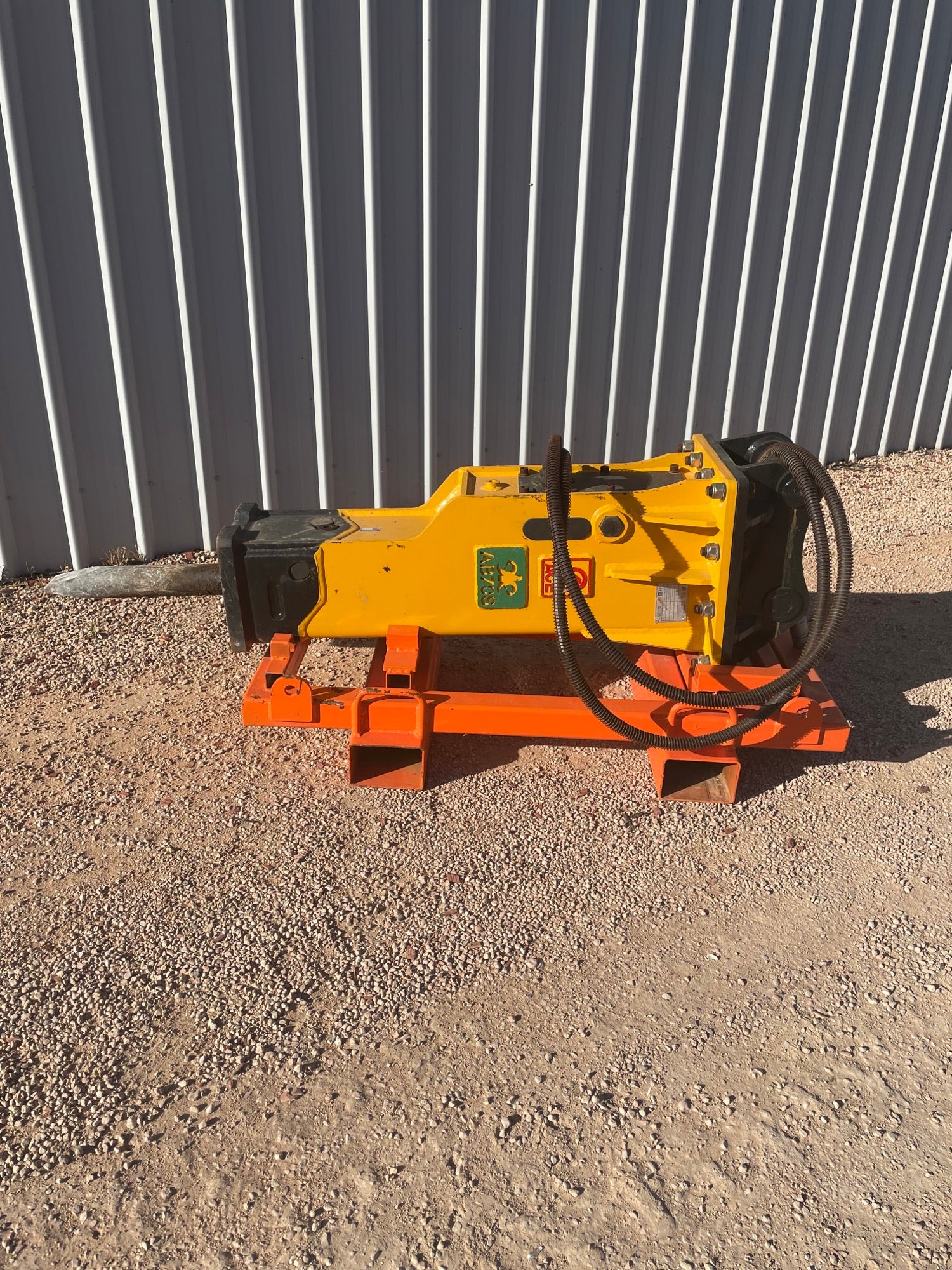 Rock Breaker or Hydraulic Hammer attachment to suit excavator For Hire ...