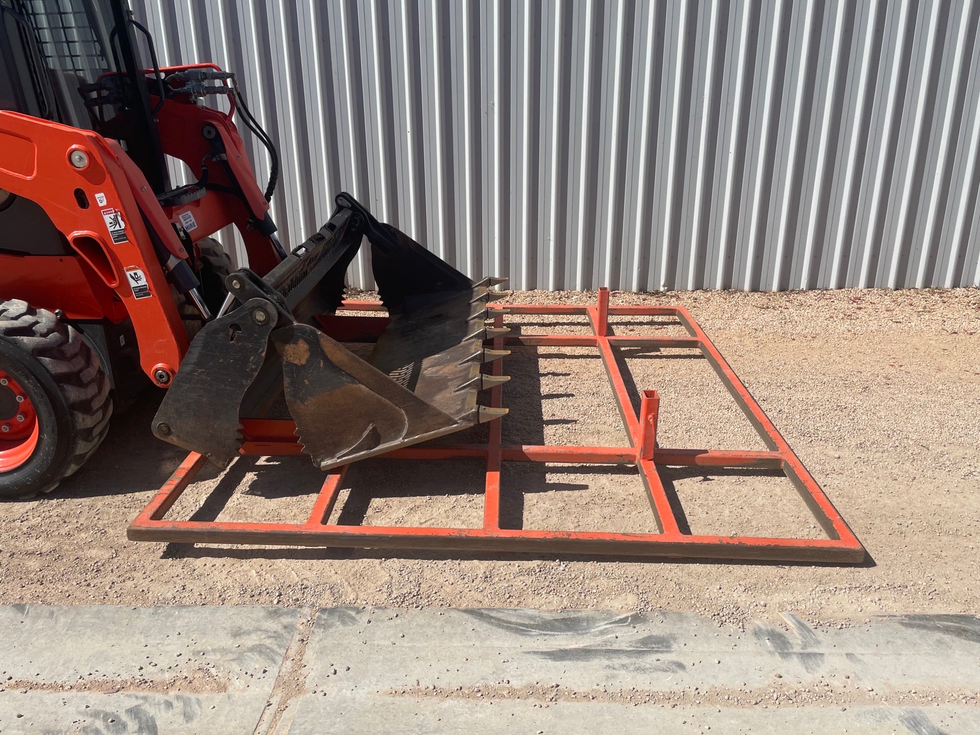 Level Bar to suit Kubota SSV65 Skid Steer For Hire – Growers Services Hire