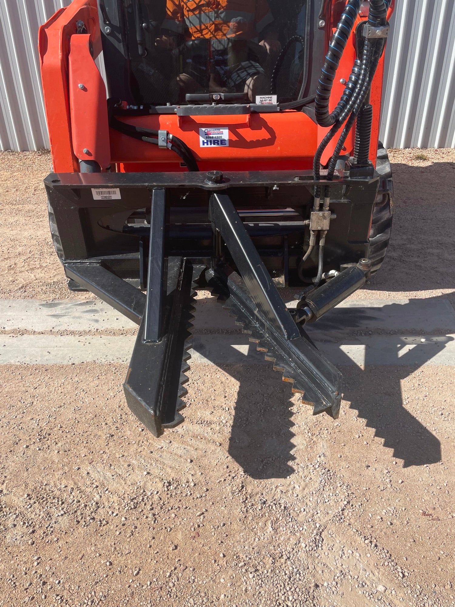 Post Puller can be used to pull vines and shrubs to suit Kubota SSV65 ...